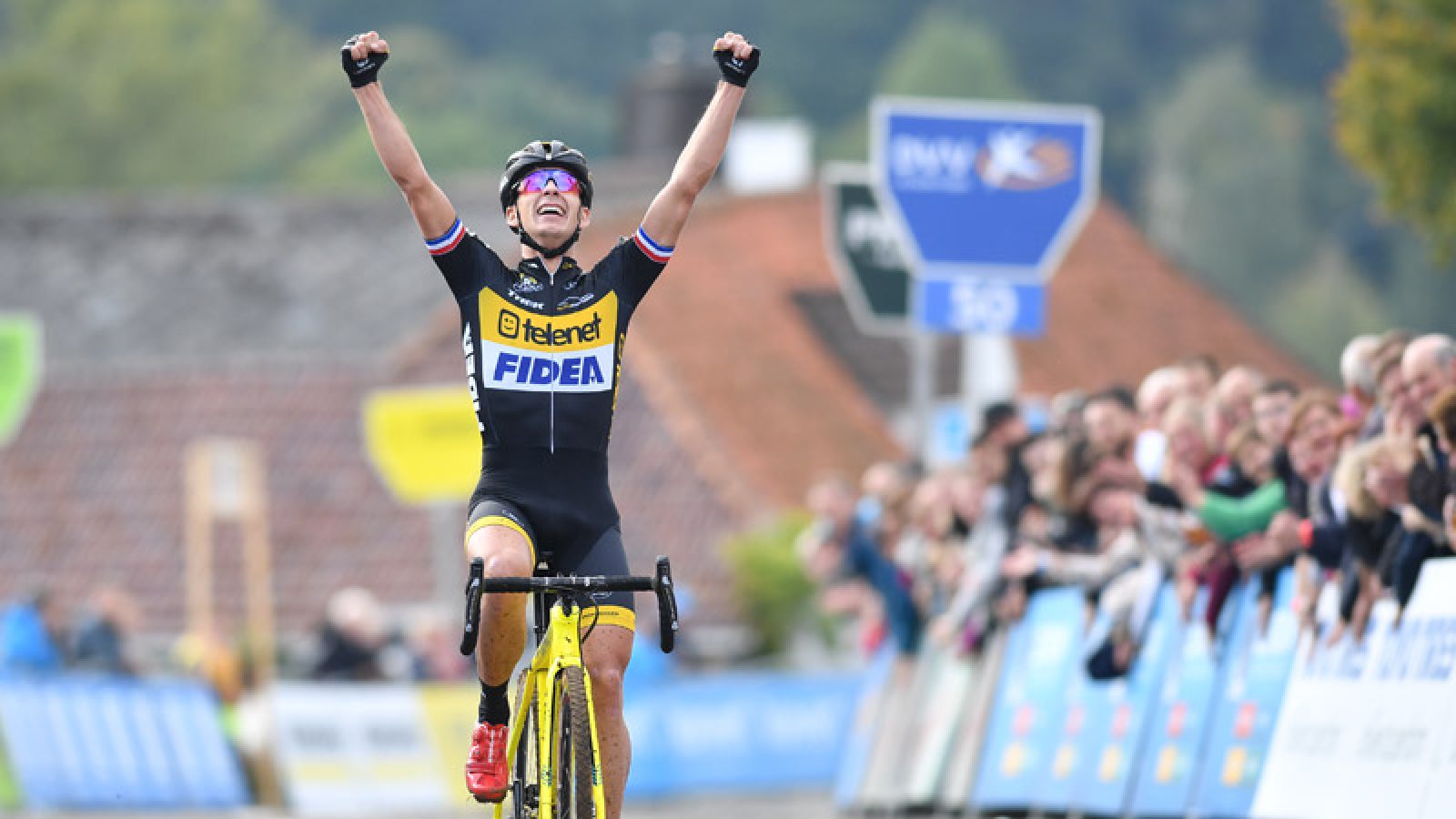 Lars van der Haar profiteert van rivaliteit en wint GP Mario De Clercq ... Lars van der Haar profiteert van rivaliteit en wint GP Mario De Clercq ...